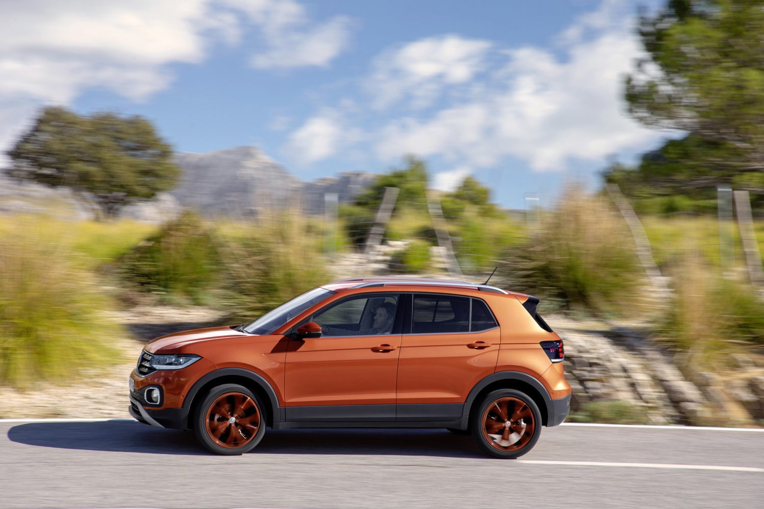 The new Volkswagen T-Cross - Auto Tecnica